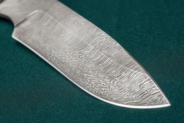 Best Damascus Knives Made in USA: Top 4! - CutHills.com