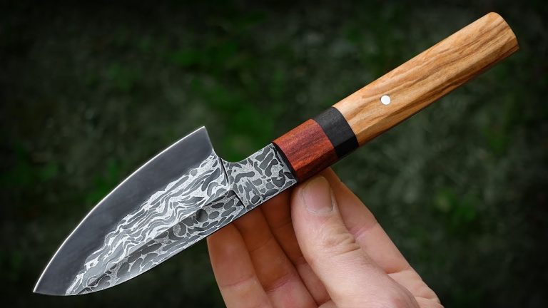 Why Does Damascus Steel Have Patterns? - CutHills.com
